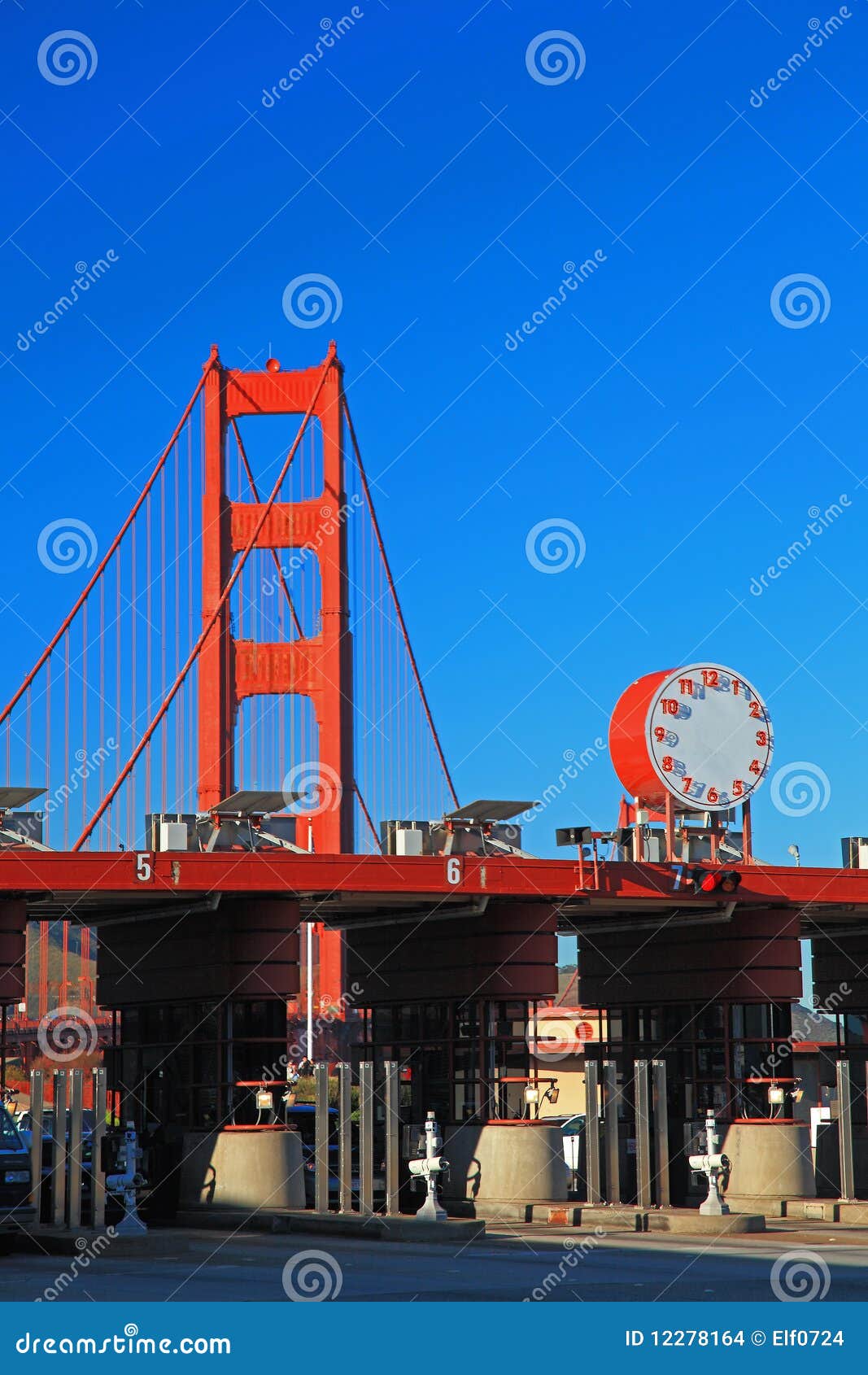 The Entrance Station of Golden Gate Bridge Stock Photo - Image of ...