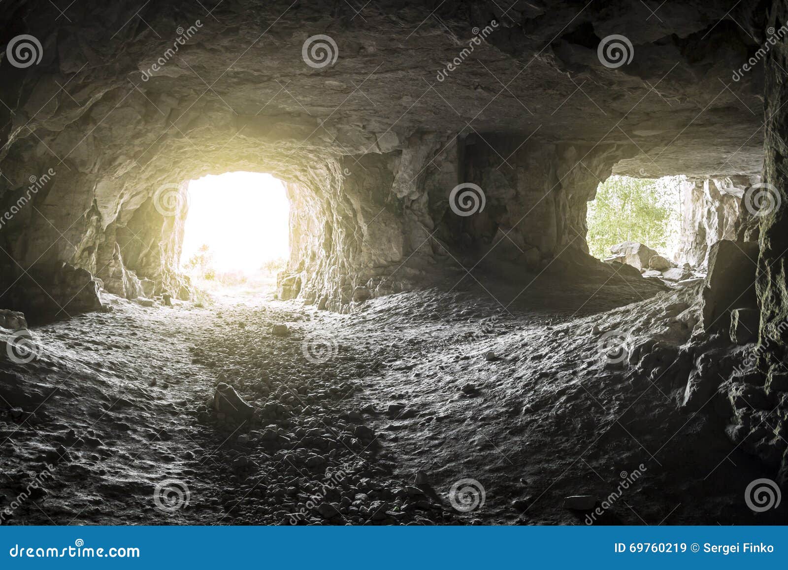 Entrance to the cave stock image. Image of exploration - 69760219