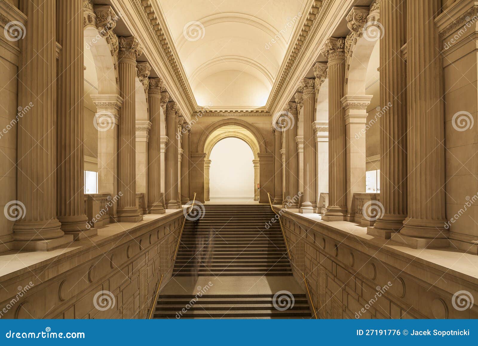 Entrance To Classical Style Building Editorial Photo - Image of ...