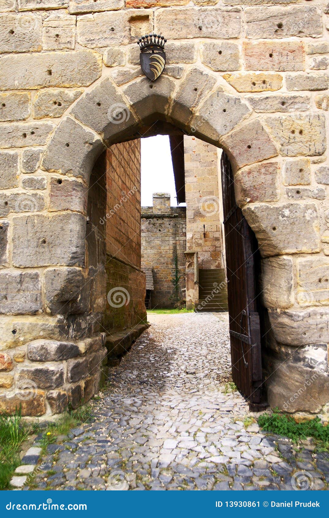 Entrance to gothic castle stock image. Image of gate - 13930861