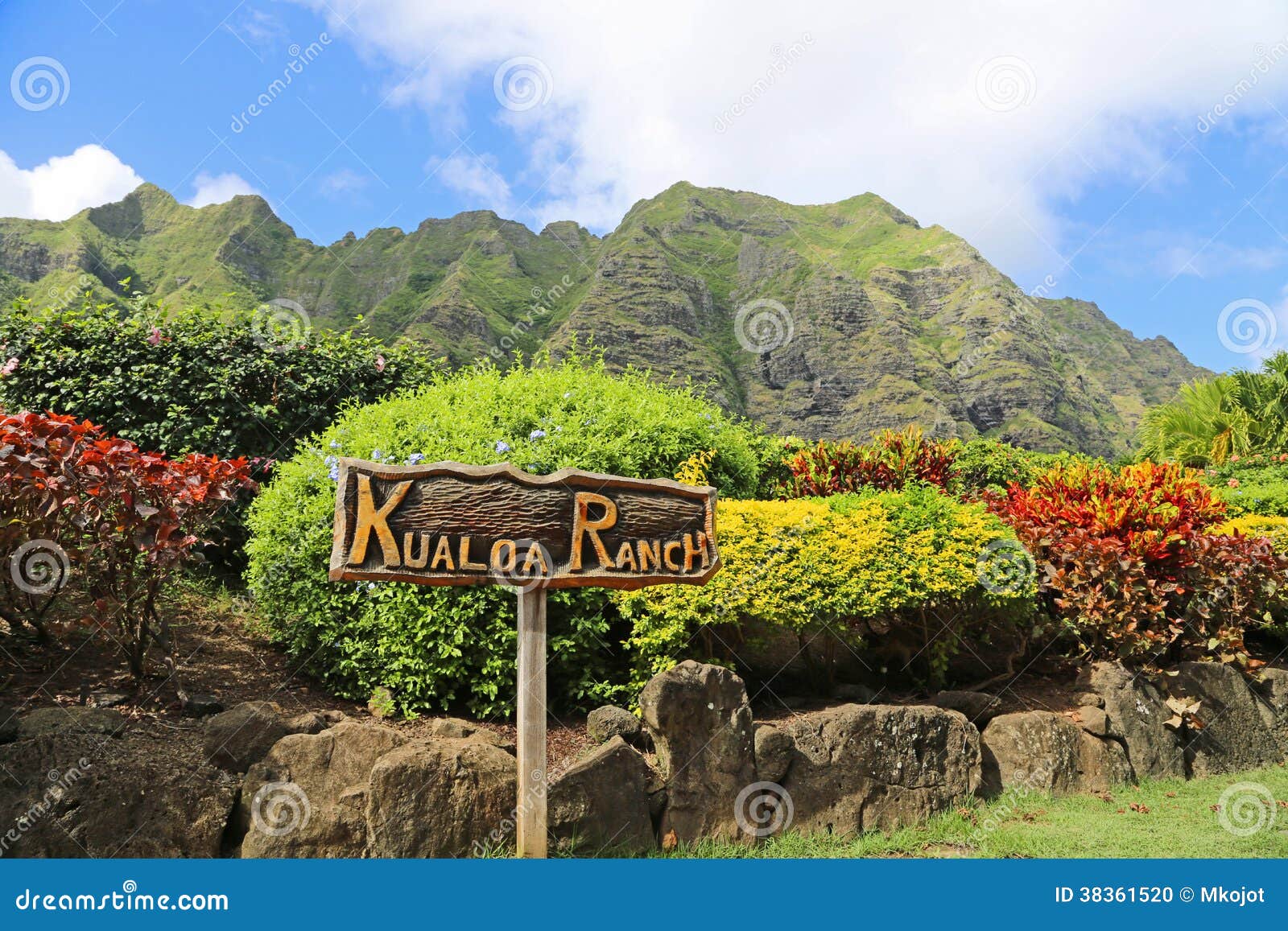 Entrance to Kualoa Ranch stock photo. Image of kualoa - 38361520