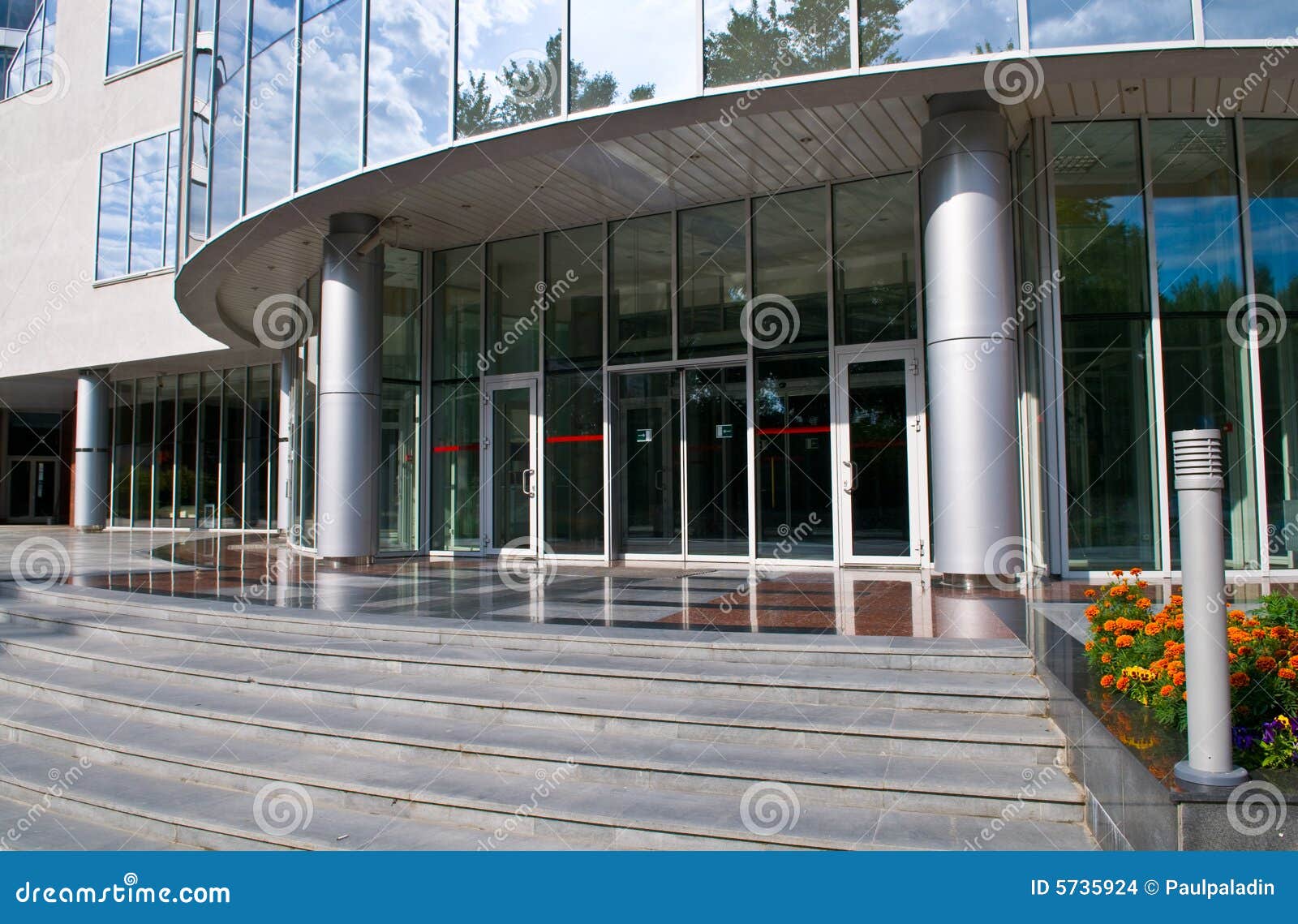 Entrance To Luxury Building Stock Photo - Image of convention, lamp ...