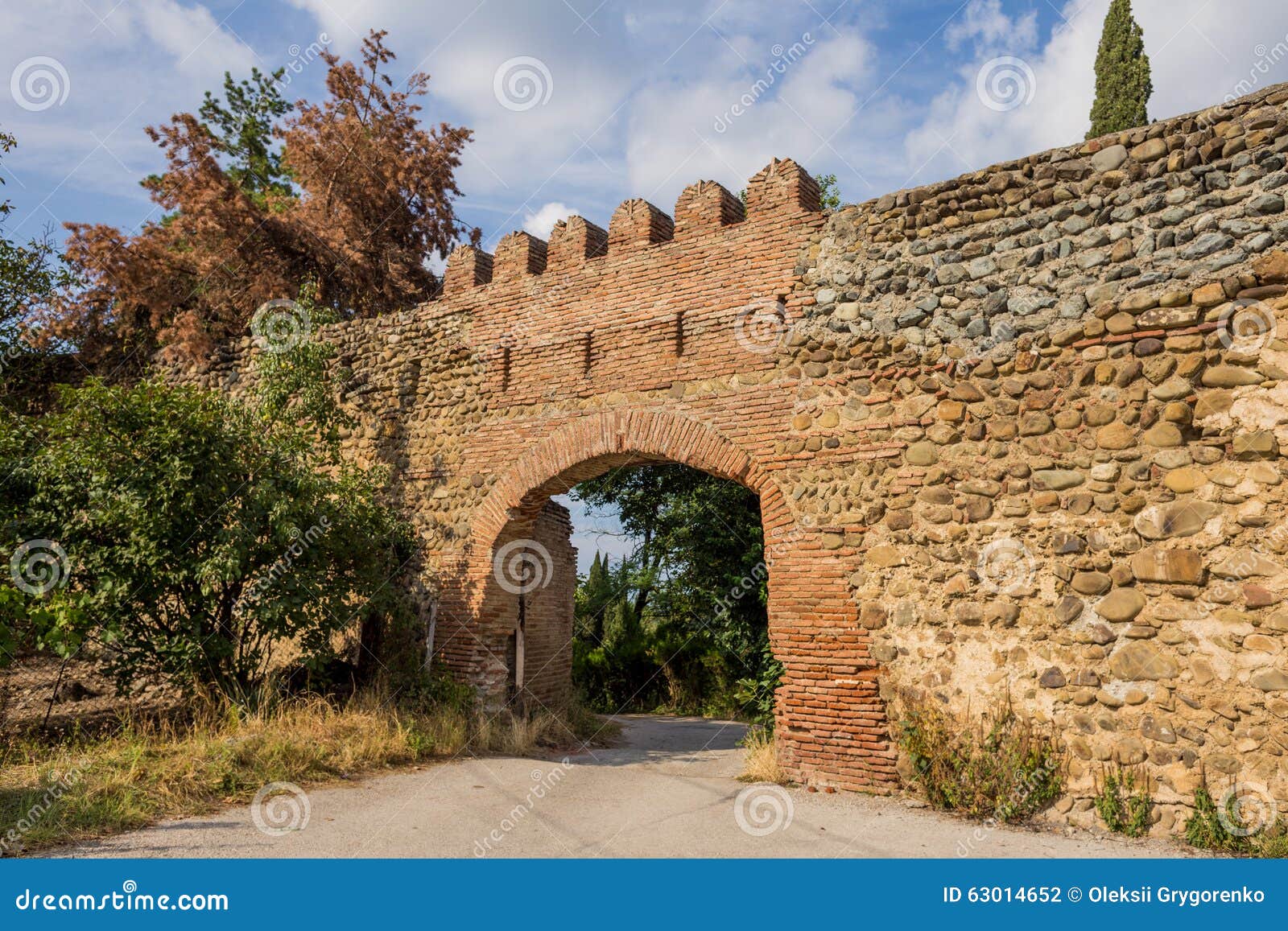 Entrance to old castle stock photo. Image of fortifications - 63014652