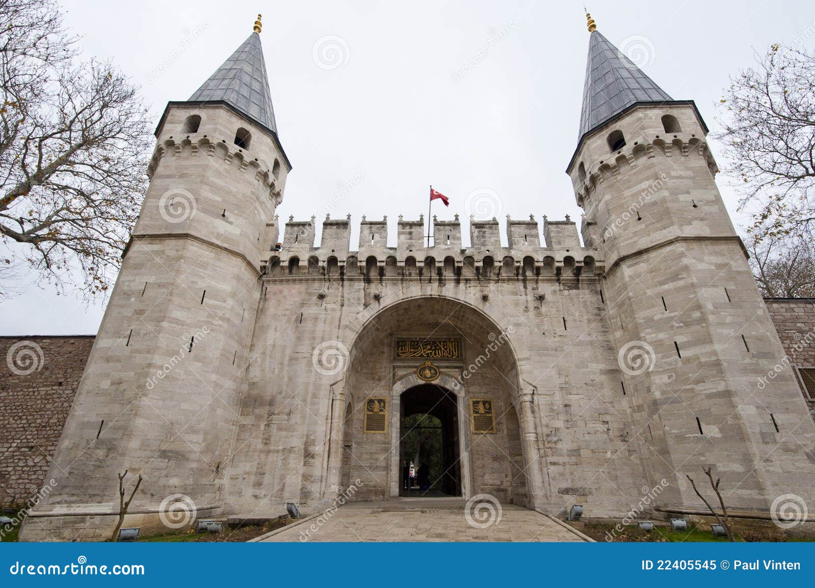 Entrance to Topkapi Palace stock image. Image of building - 22405545
