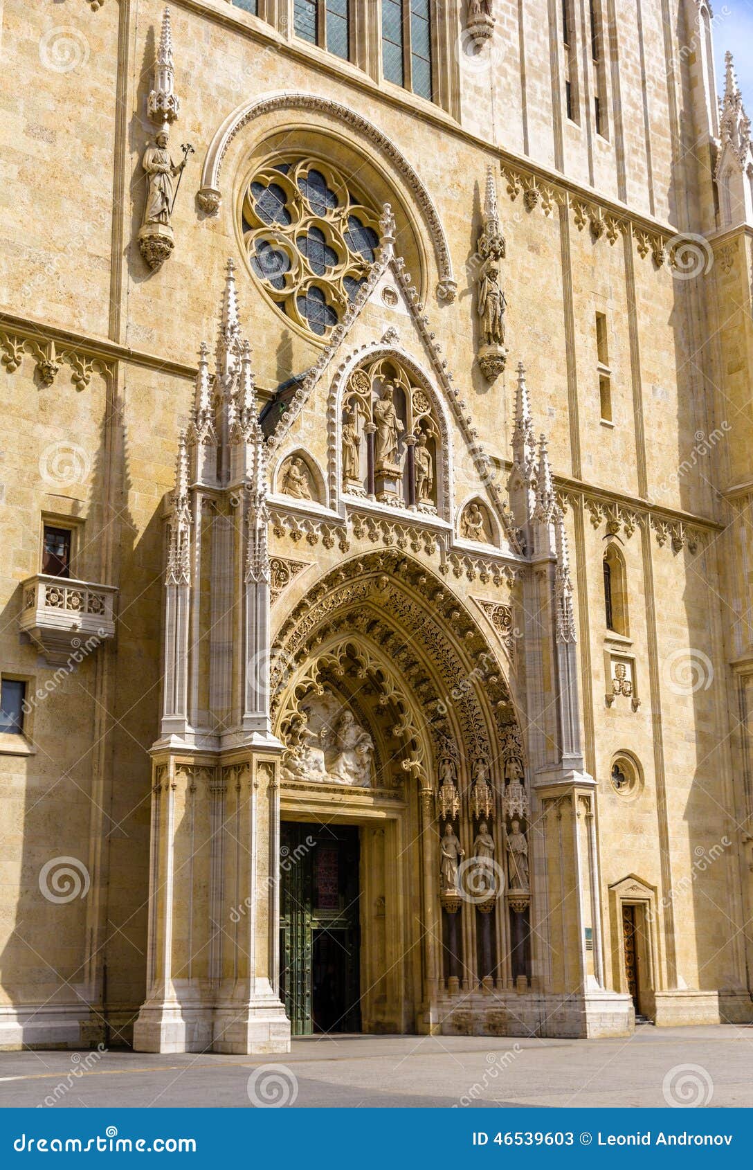 Entrance of Zagreb Cathedral Stock Image - Image of high, faith: 46539603