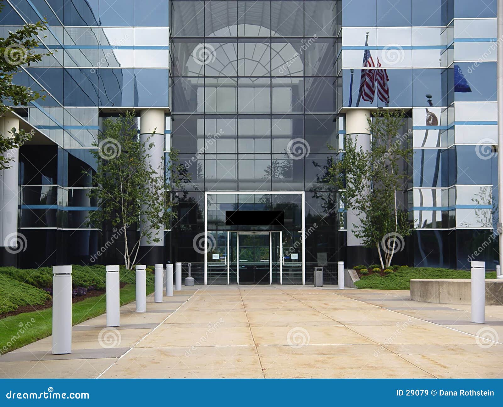 Entrata di Buidling immagine stock. Immagine di moderno - 29079