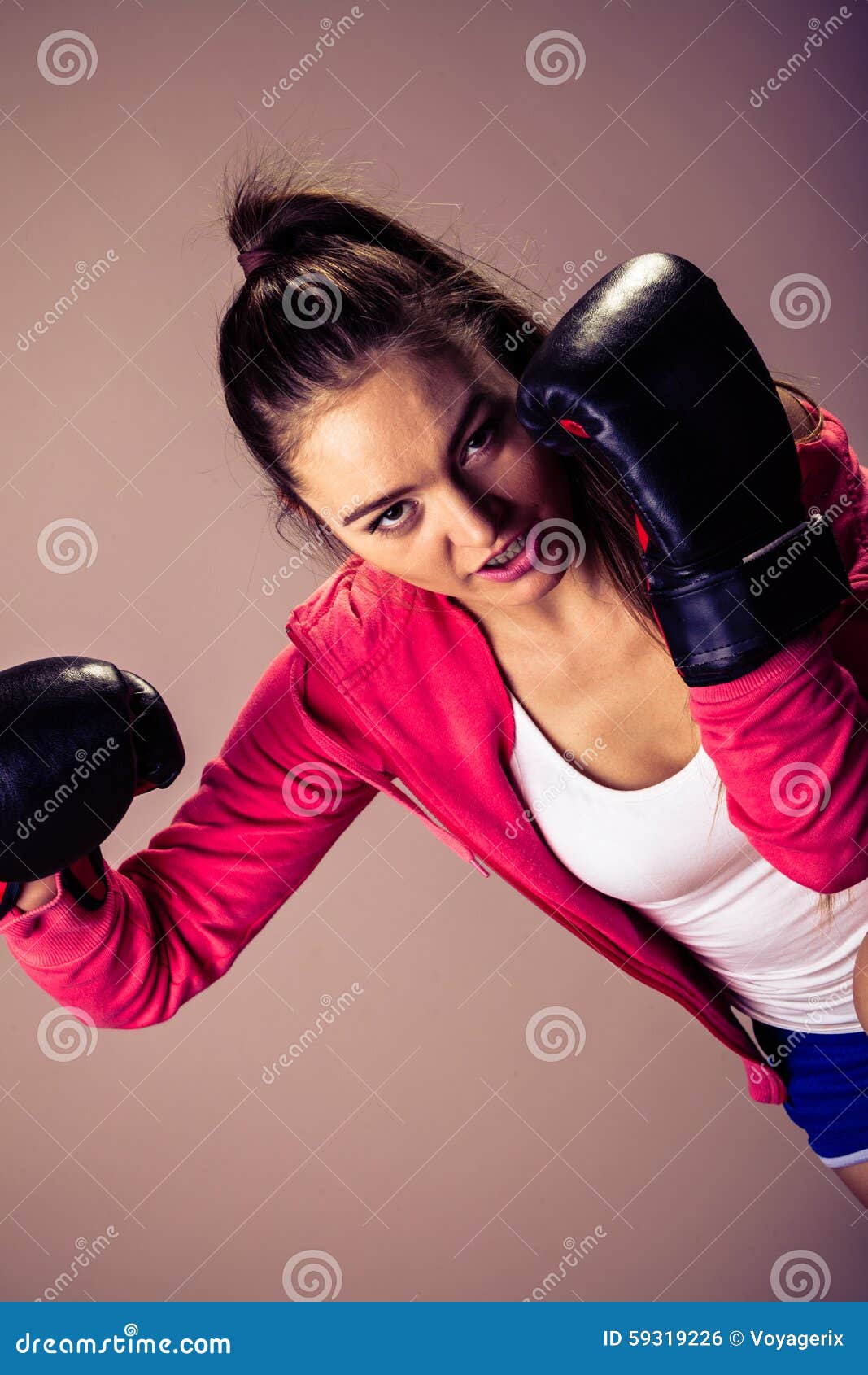 Entrenamiento De La Mujer Boxeo Foto de archivo - Imagen de ajuste ...