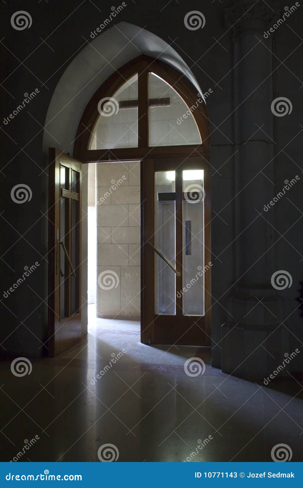 Entry in the church stock image. Image of barcelona, christendom - 10771143
