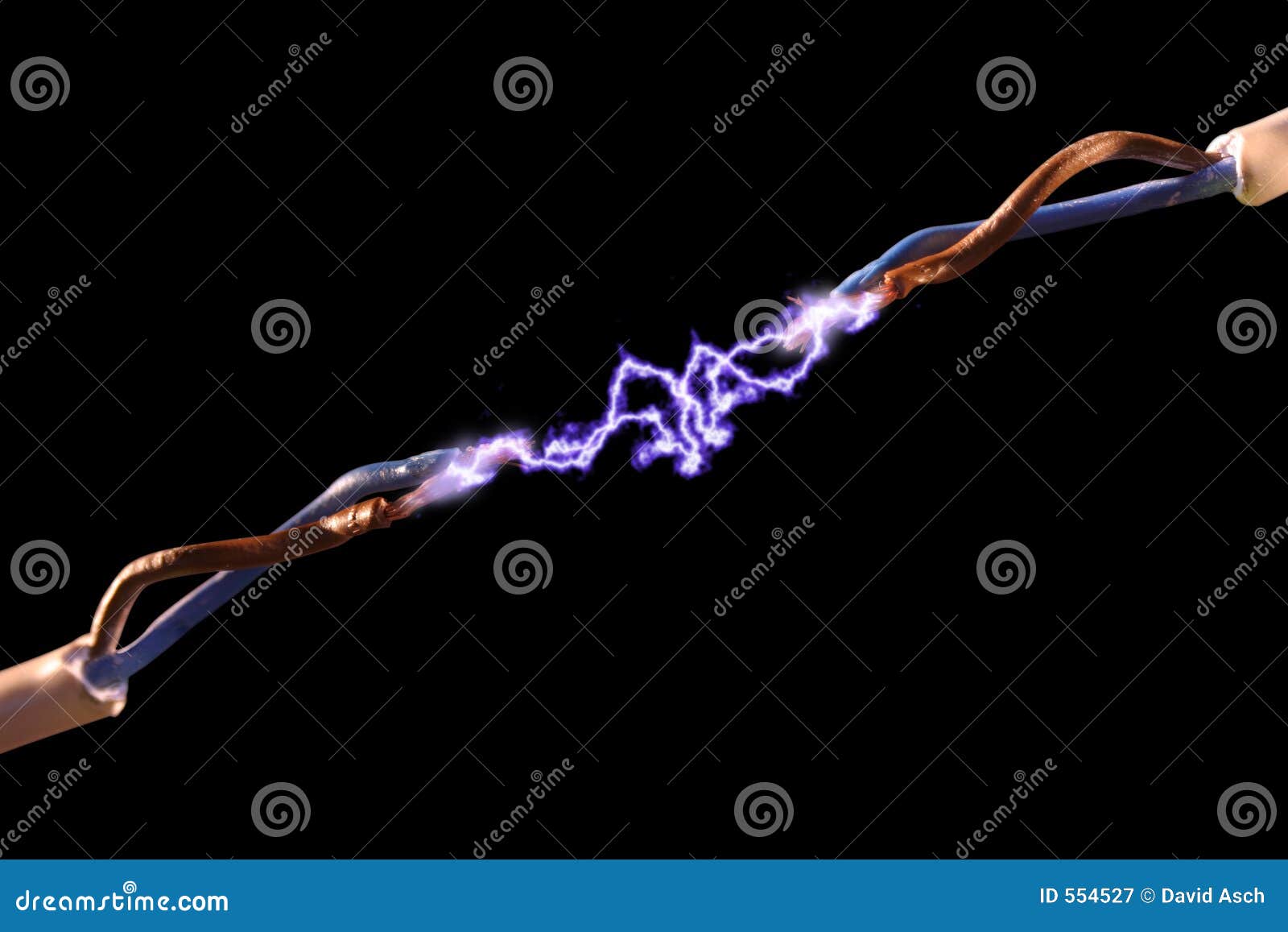 Entsetzen! stockbild. Bild von drähte, hell, sitzung, elektriker - 554527