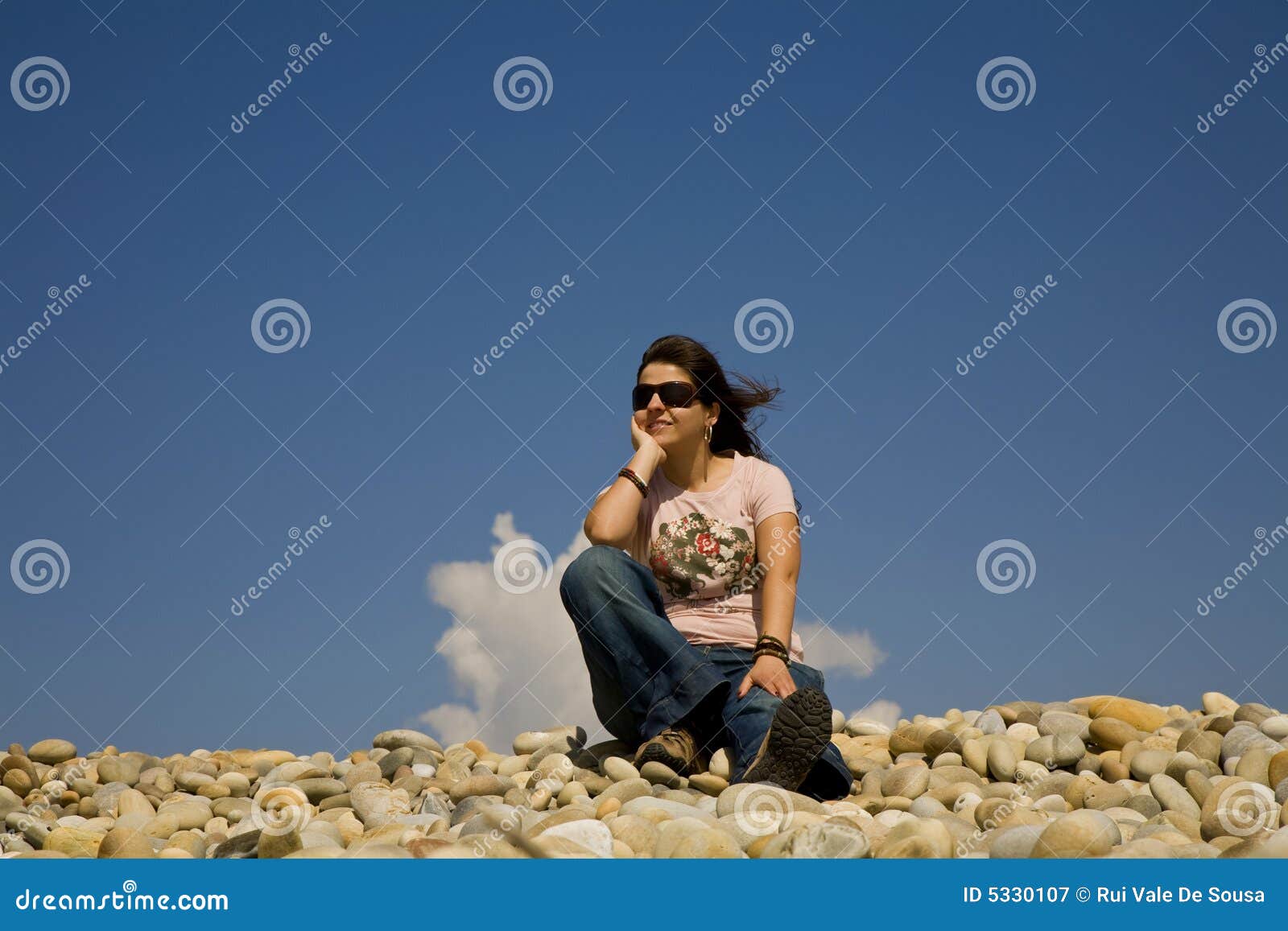 Entspannt stockbild. Bild von entspannt, mädchen, attraktiv - 5330107
