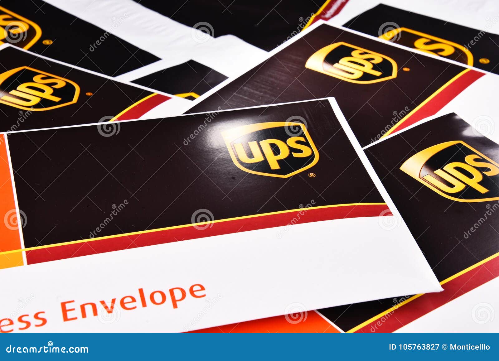 Envelopes Do Serviço Ou Do UPS Do Pacote De Uinited Fotografia ...