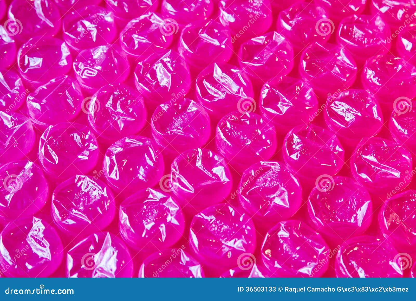 Enveloppe de bulle rose image stock. Image du effet, plastique - 36503133