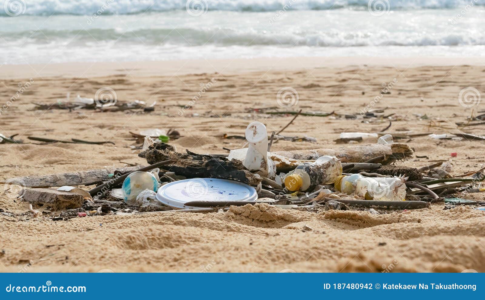 Garbage on sand beach stock photo. Image of dump, scrap - 187480942