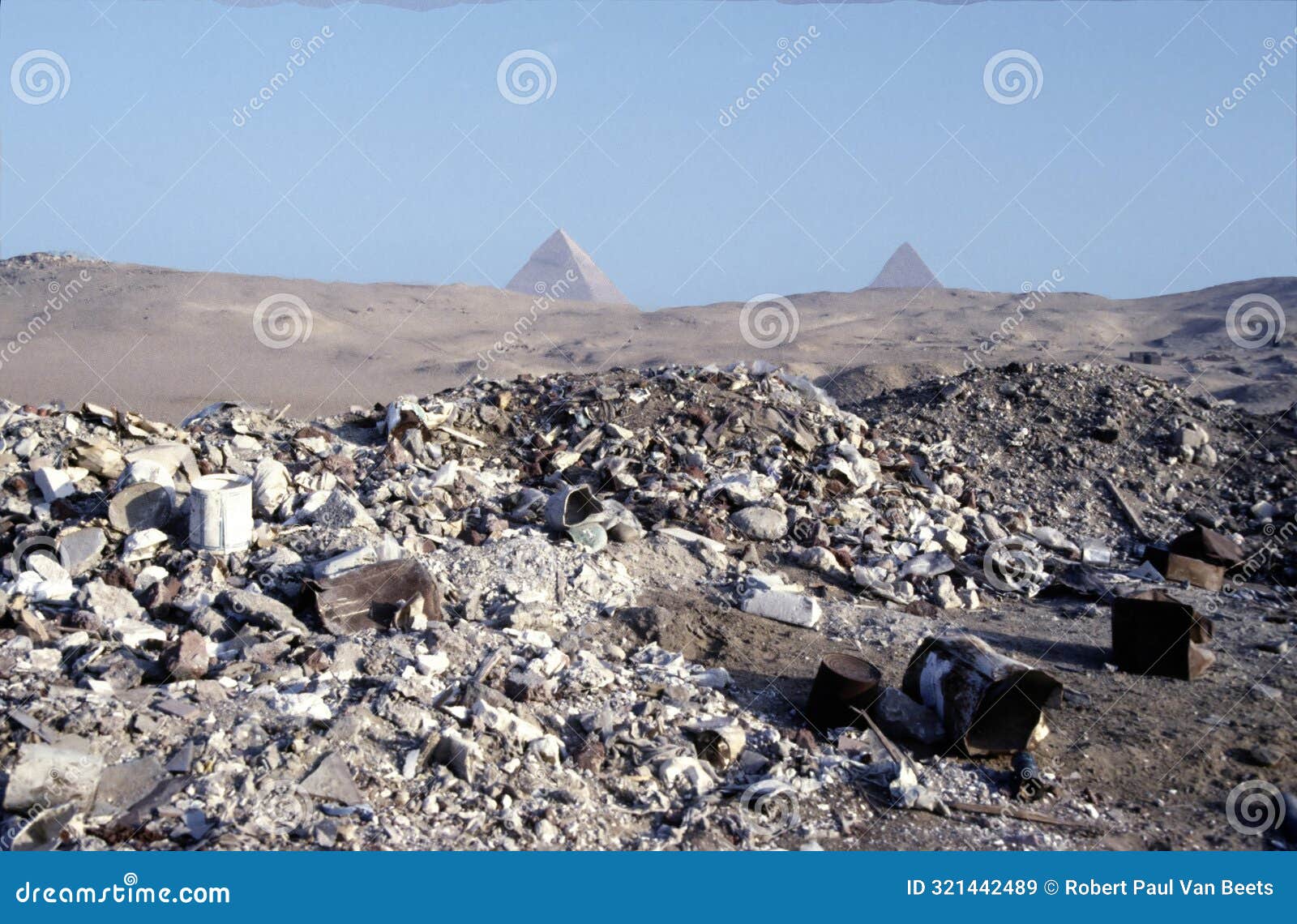 Environmental Pollution at Giza Pyramid Complex Stock Image - Image of ...