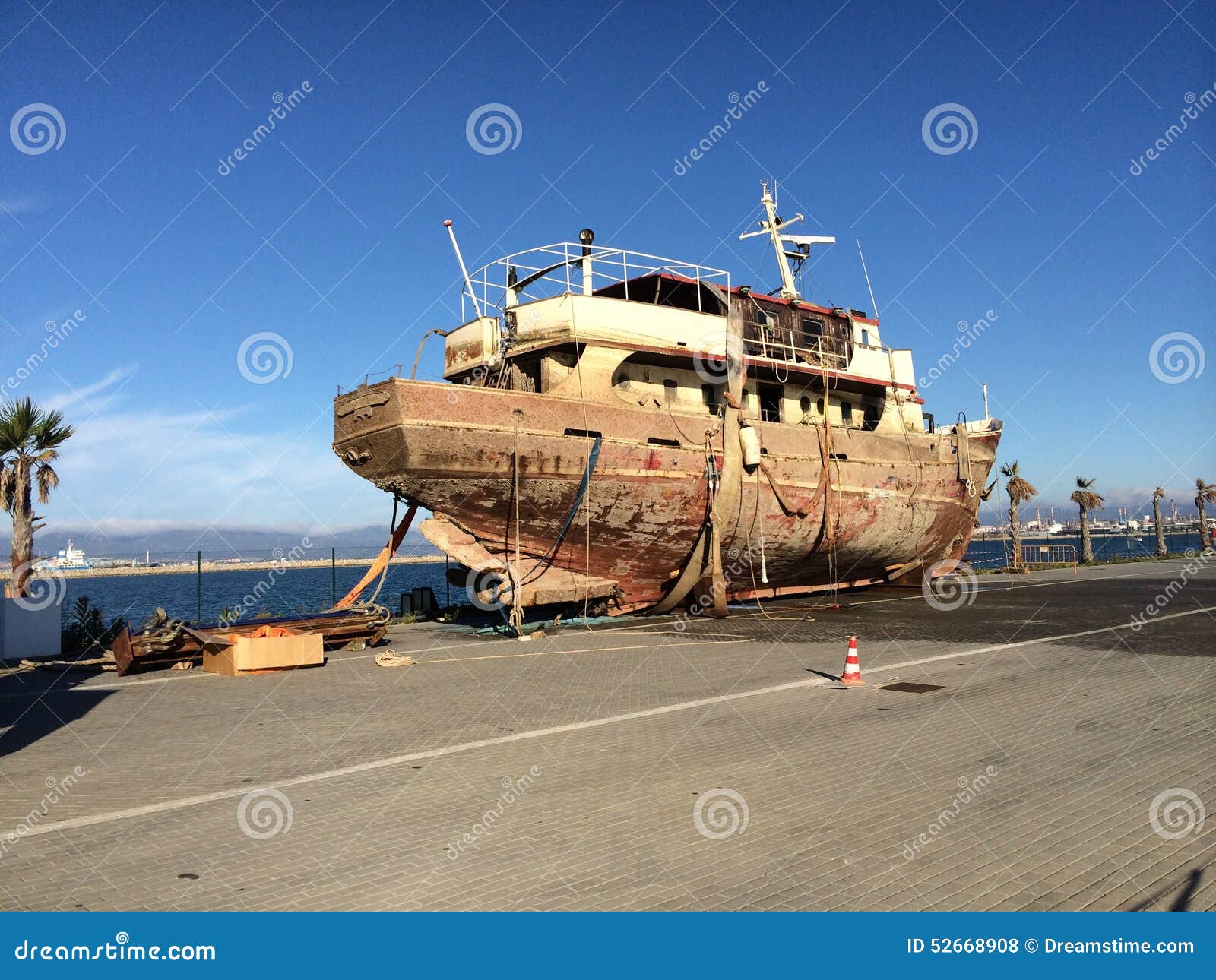 Epava stock photo. Image of damaged, ship, rescue, epava - 52668908
