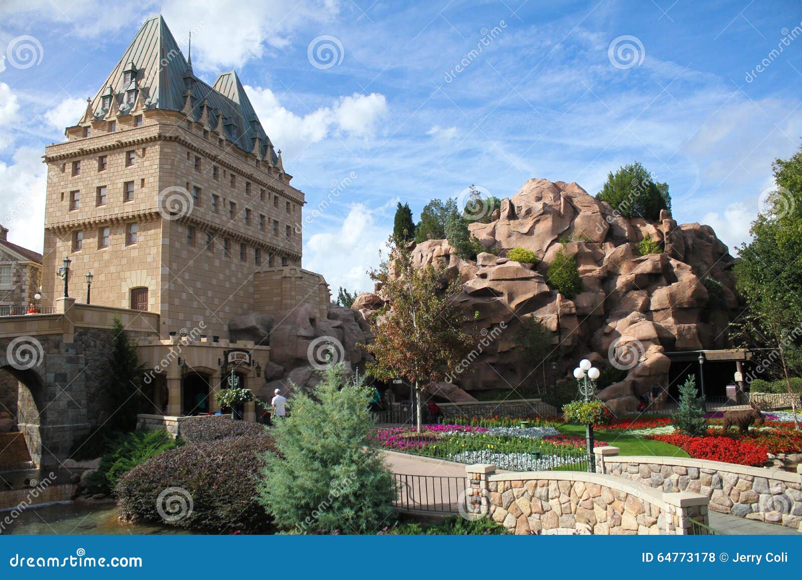 Epcot Canada editorial stock photo. Image of tourists - 64773178