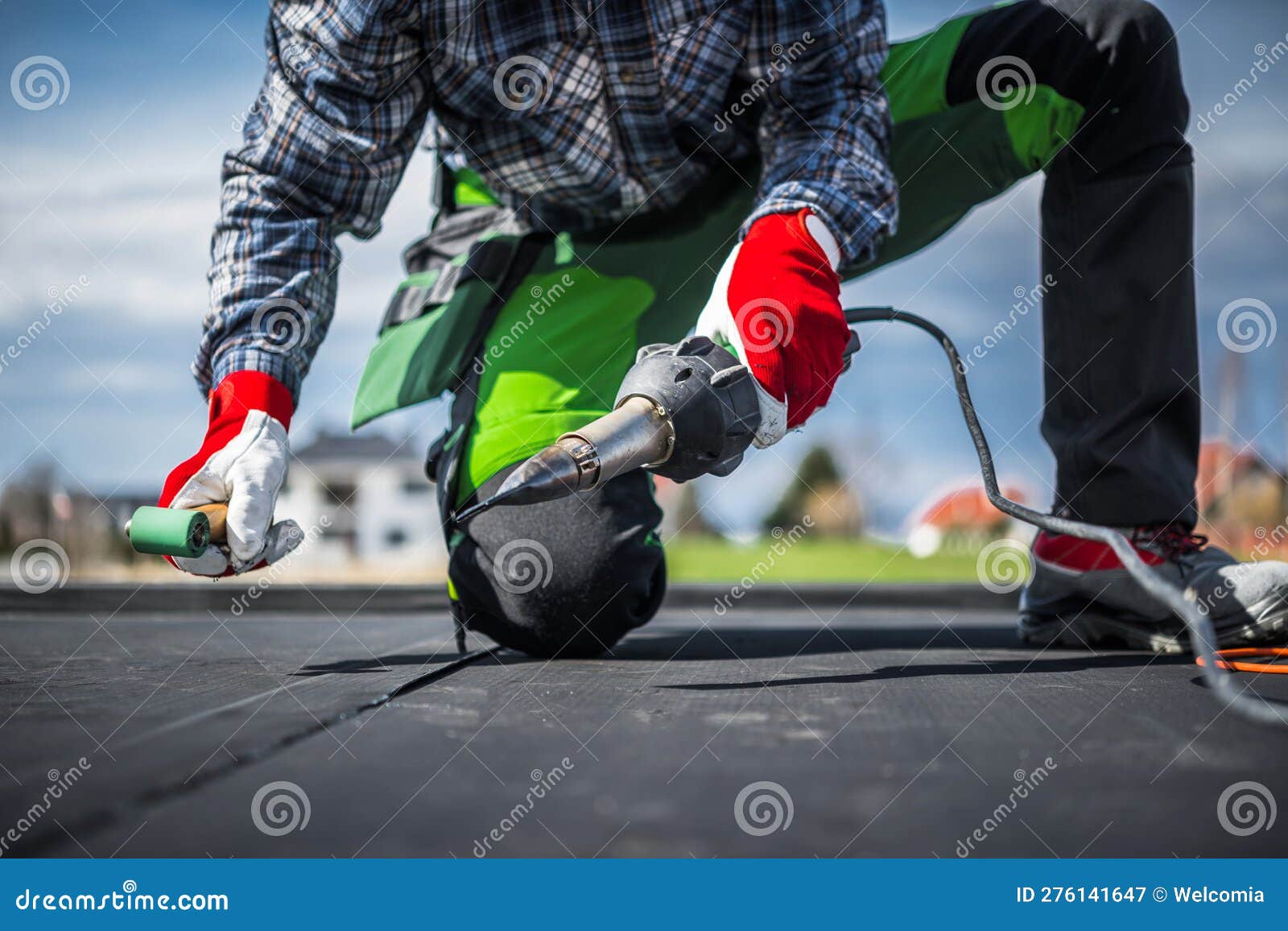 EPDM Membrane Installation Using Hot Air Blower Stock Image - Image of water, propylene: 276141647