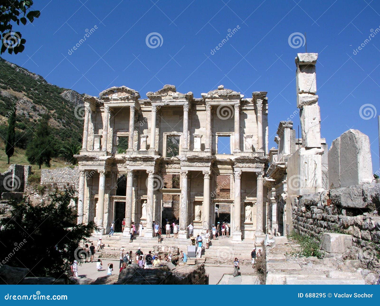 Ephesus library stock image. Image of greek, holiday, sightseing - 688295