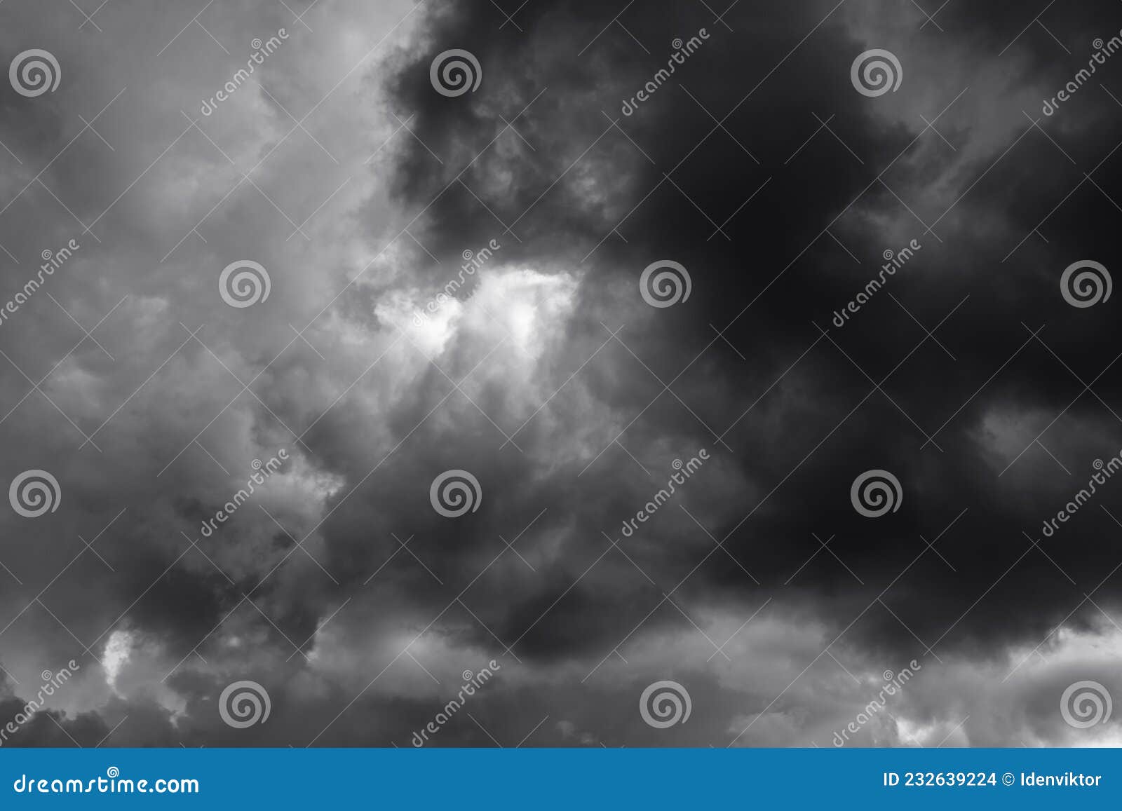 Epic Dramatic Storm Sky, Dark Grey Rainy Clouds with Wind, Abstract ...