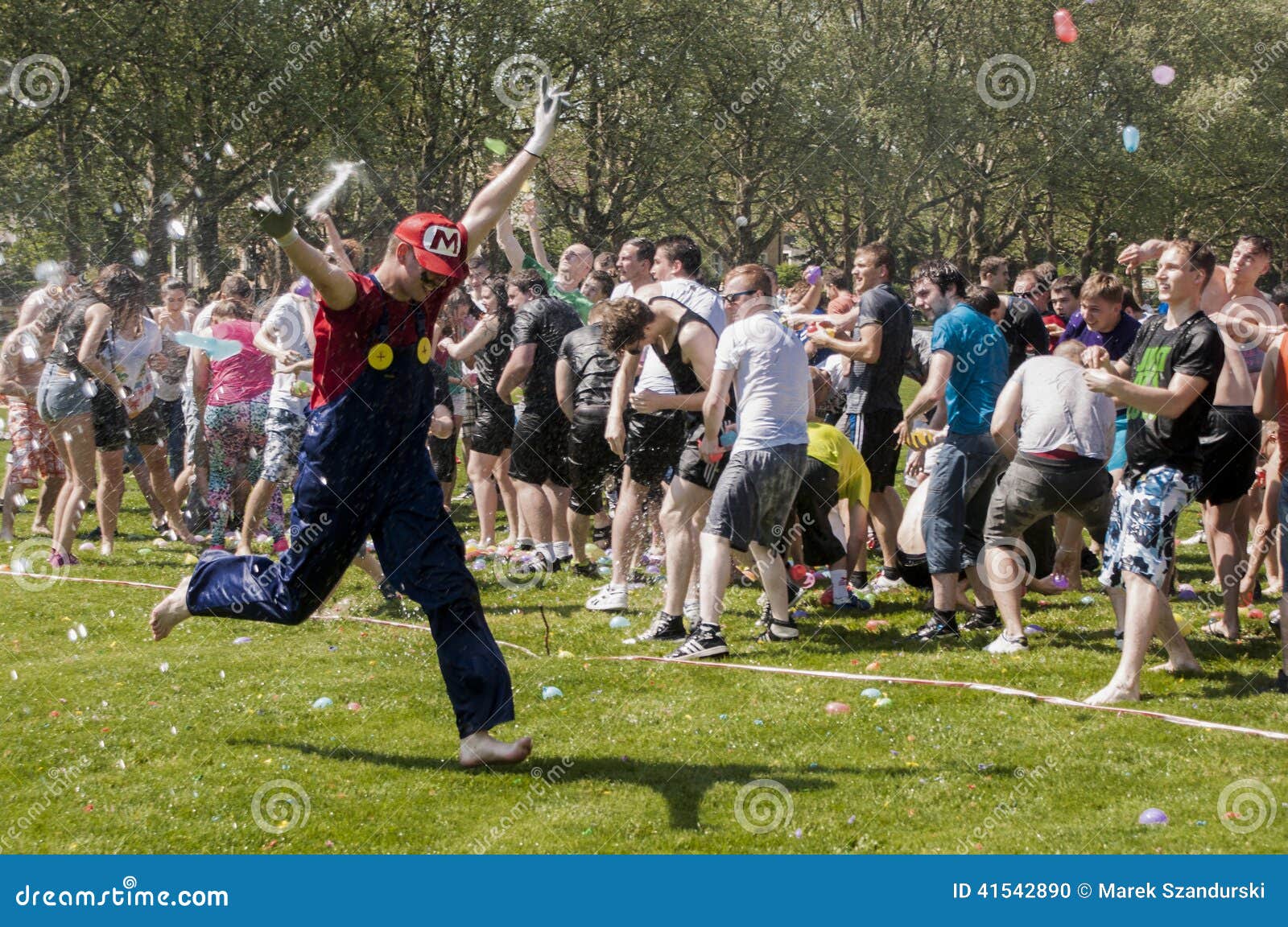 Epic Water Baloon Battle Editorial Image Image Of Game 41542890