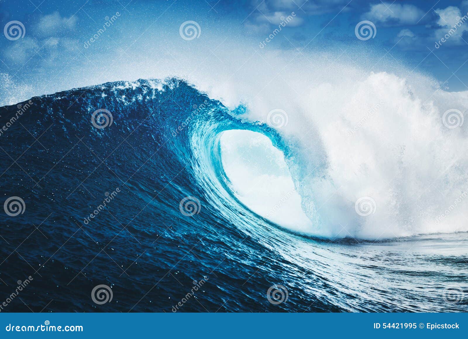 Epic Waves, Perfect Surf stock image. Image of outdoor - 54421995