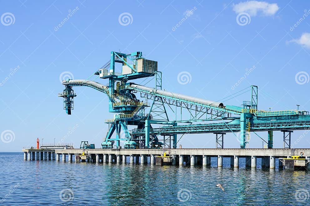 Equipment for Loading Coal into a Ship in a Modern Closed Type Coal ...