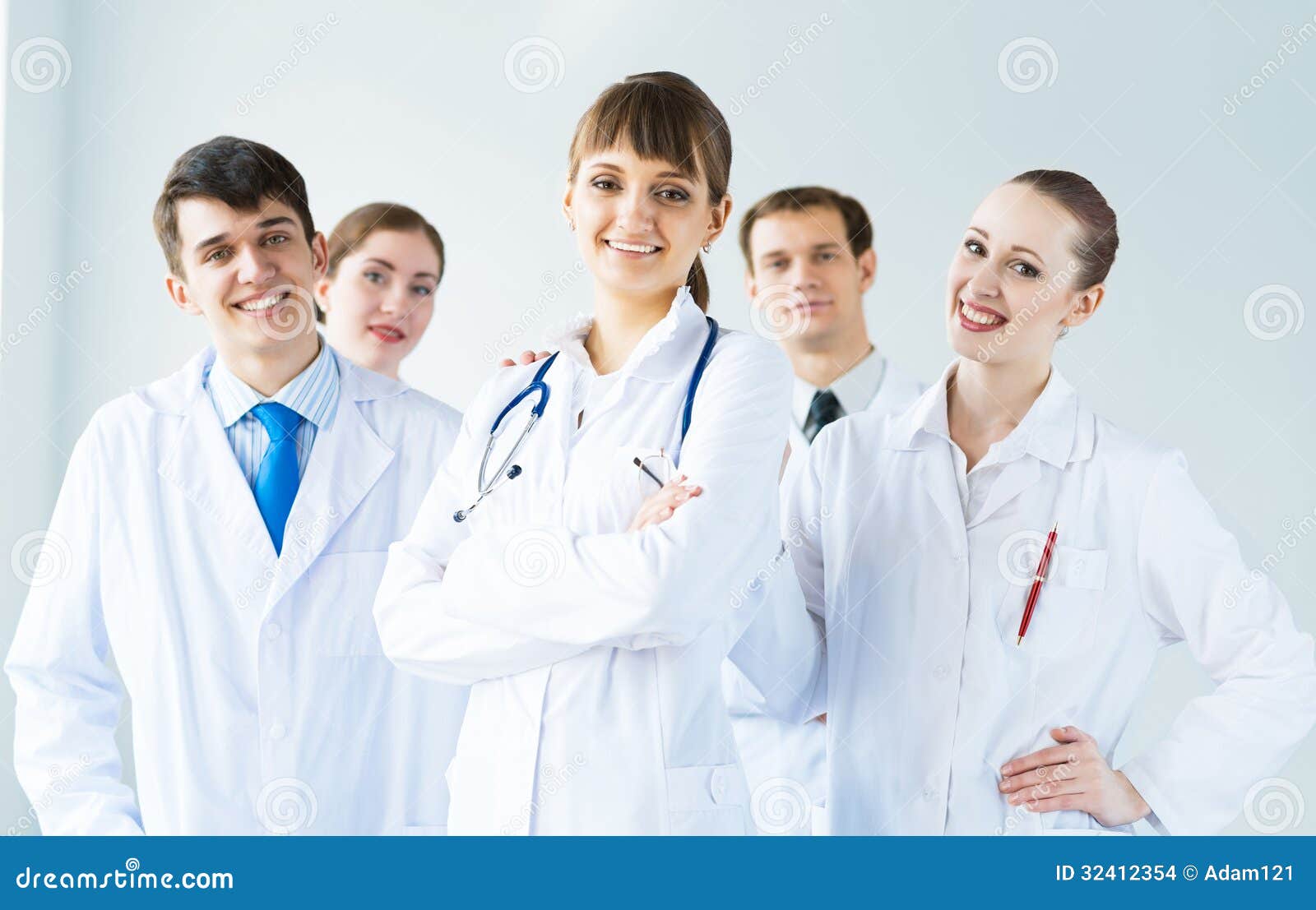 Equipo de doctores foto de archivo. Imagen de profesional - 32412354