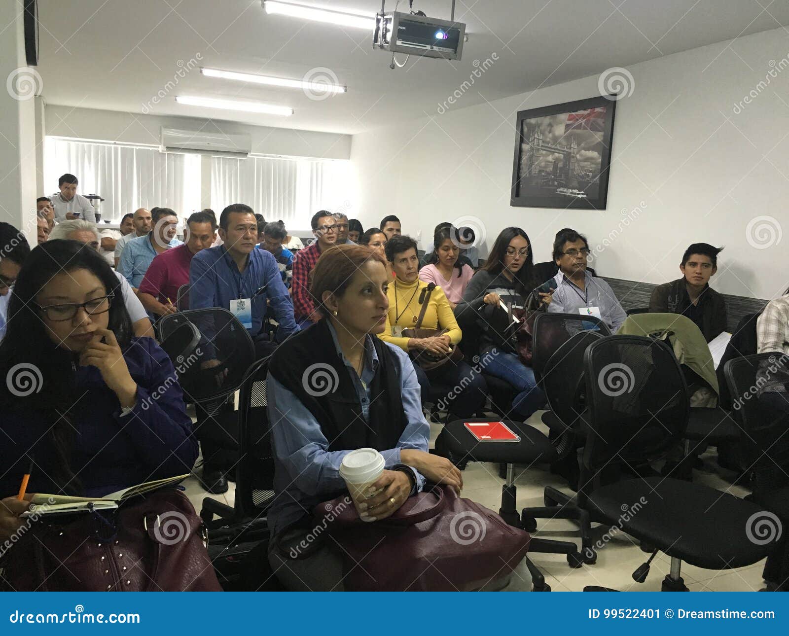 Personas Trabajando Fotos de stock - Fotos libres de regalías de Dreamstime