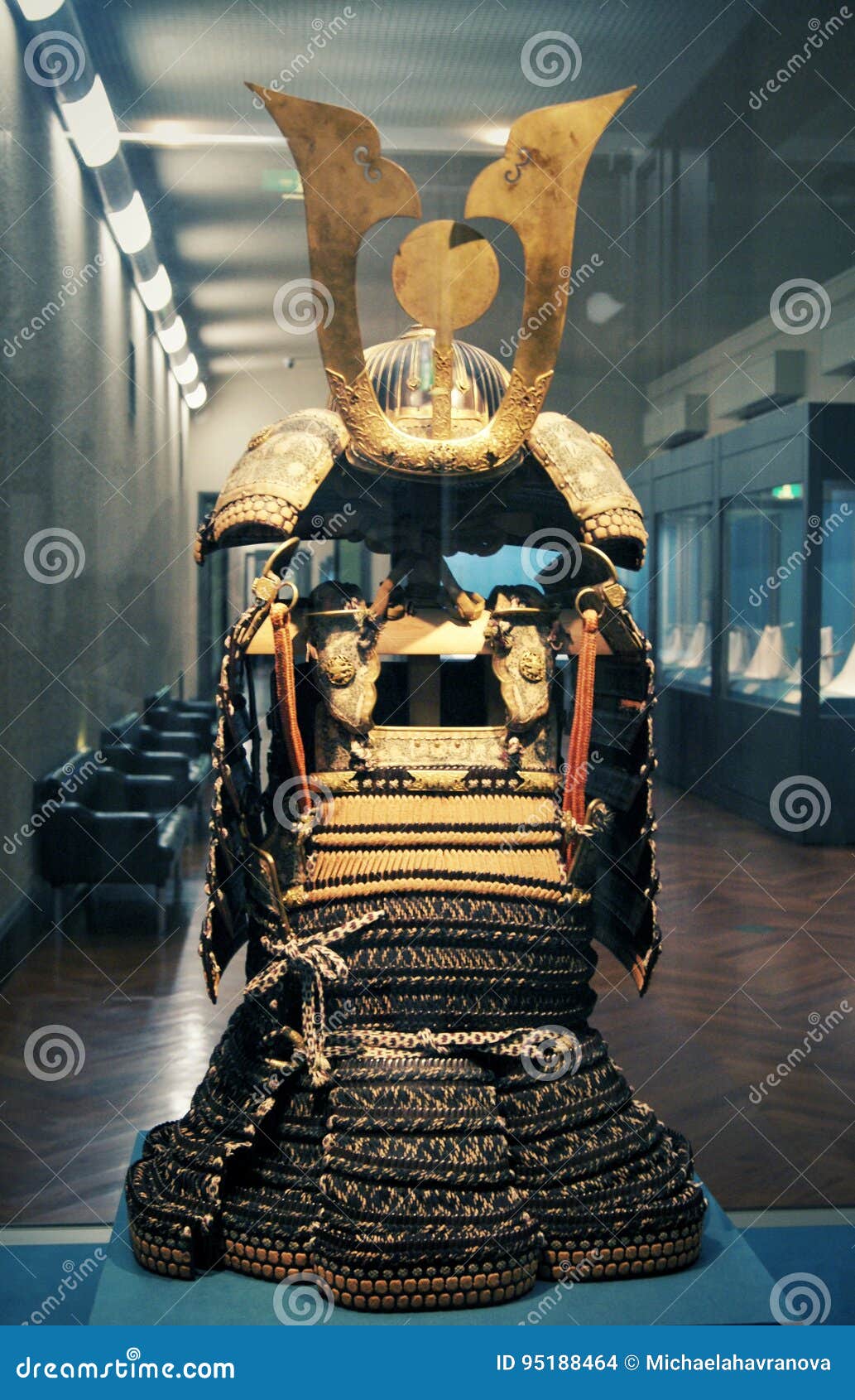 Equipo Del Samurai En El Museo De Tokio Imagen de archivo editorial ...