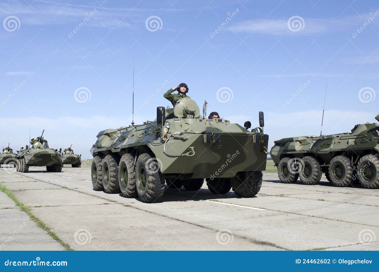 Equipo Militar En La Misma Formación Fotografía editorial - Imagen de ...