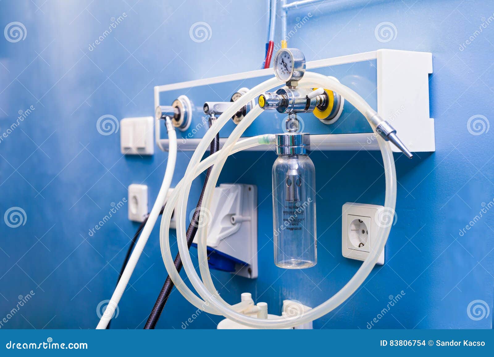 ER Ventilator Machine Royalty-Free Stock Photography | CartoonDealer ...
