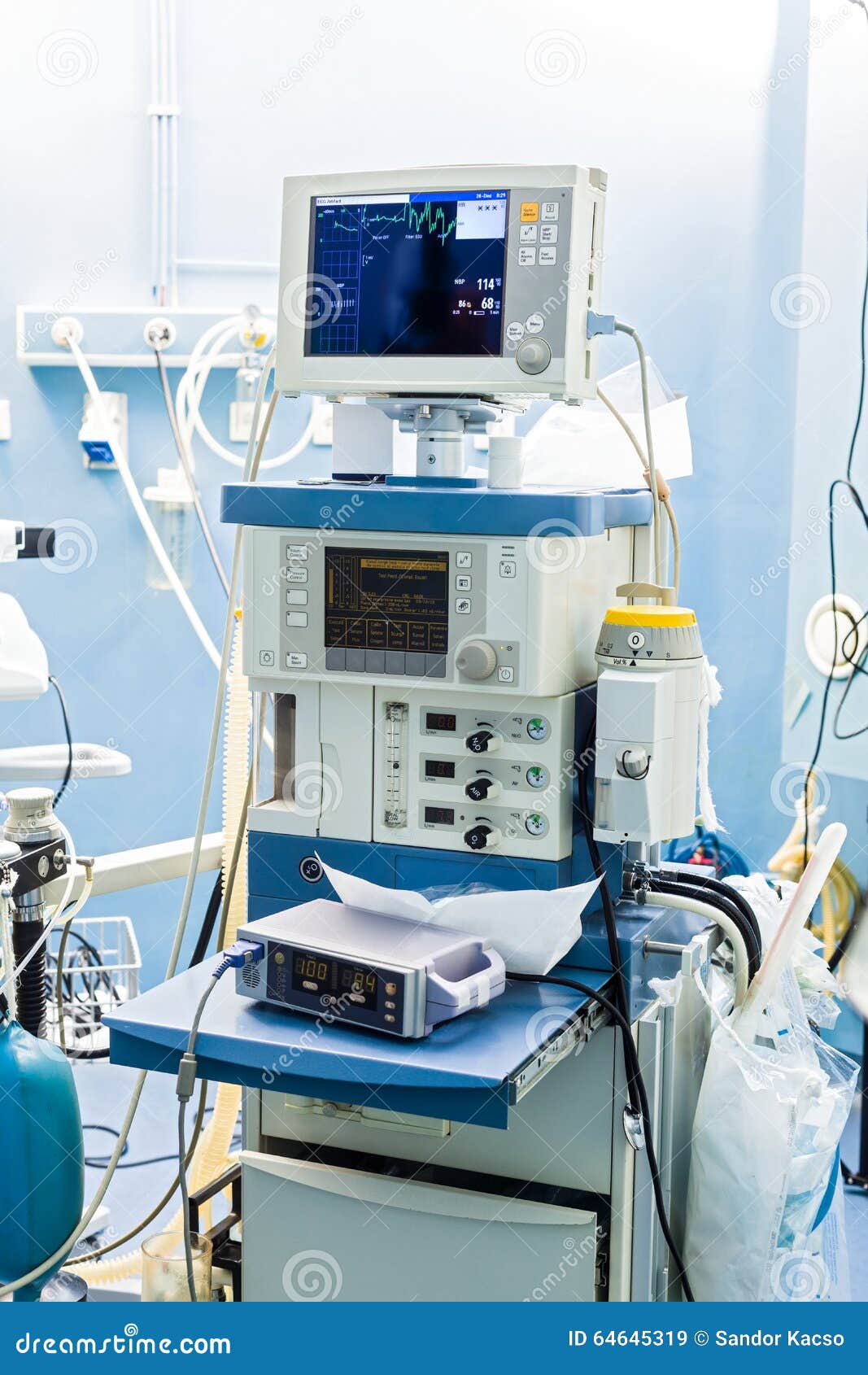 ER Ventilator Machine Royalty-Free Stock Photography | CartoonDealer ...
