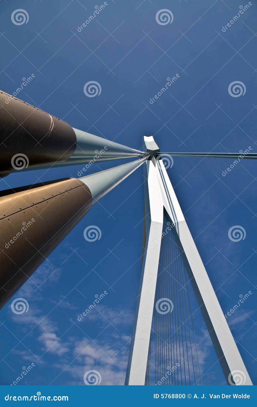 Erasmus bridge editorial image. Image of rotterdam, pillar - 5768800