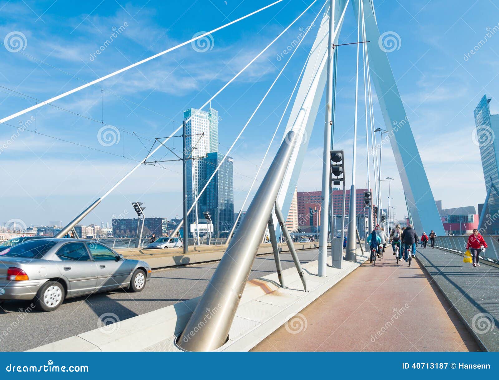Erasmus brug Rotterdam redactionele fotografie. Image of maas - 40713187