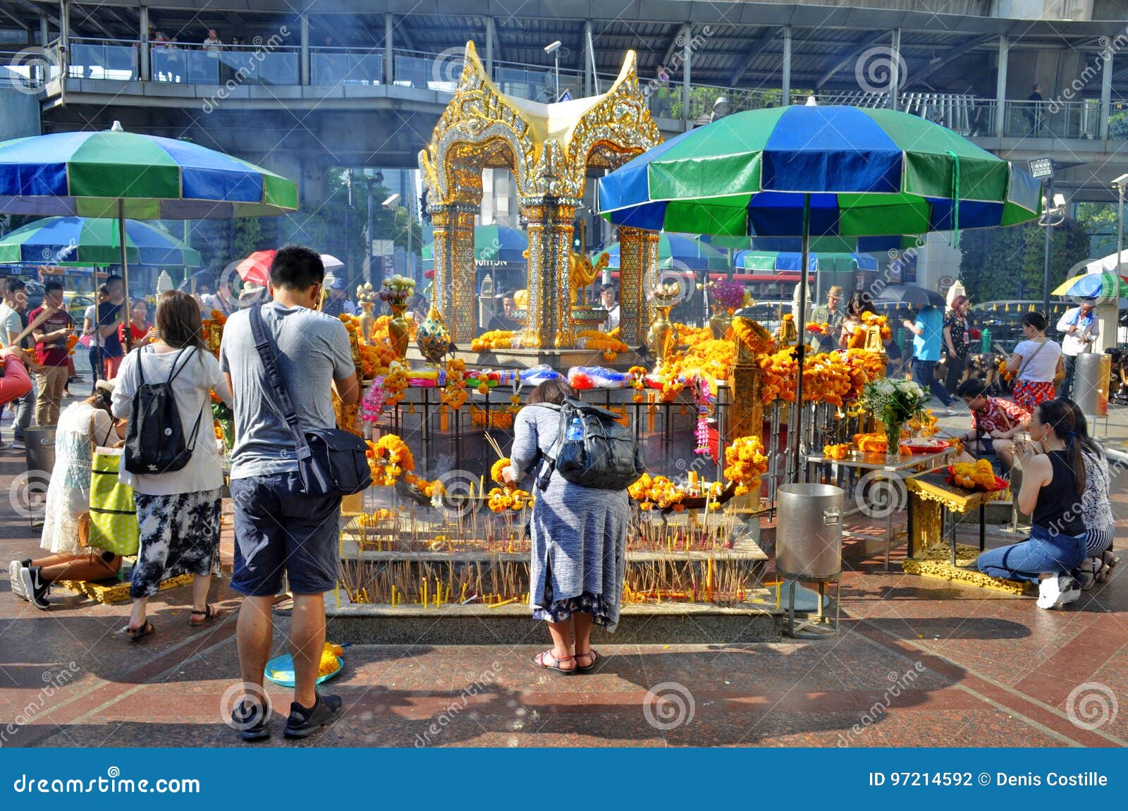Erawan Shrine in Bangkok editorial photography. Image of faithful ...