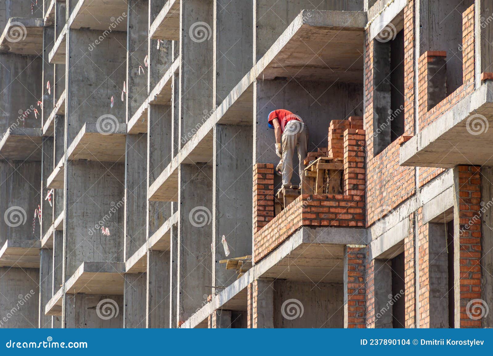 Erection of Internal Partitions and External Walls of a Monolithic ...
