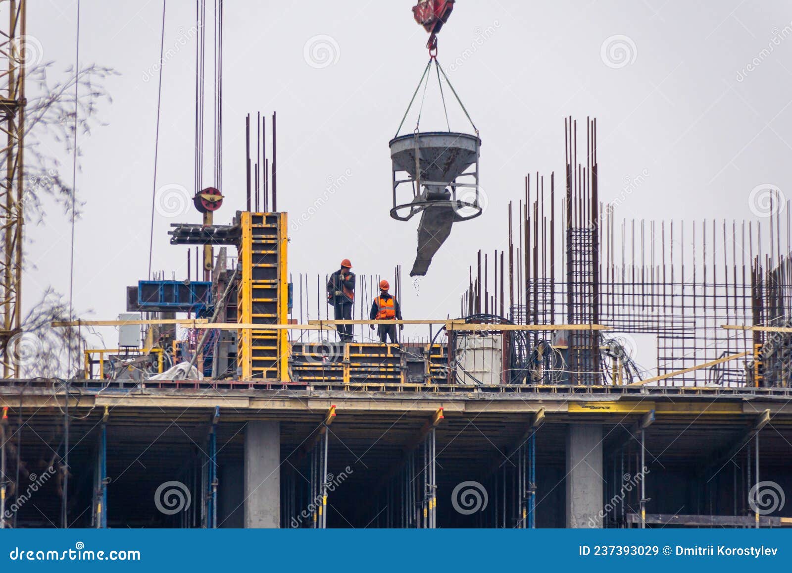 Erection of a Monolithic Structure by Pouring Concrete into the ...