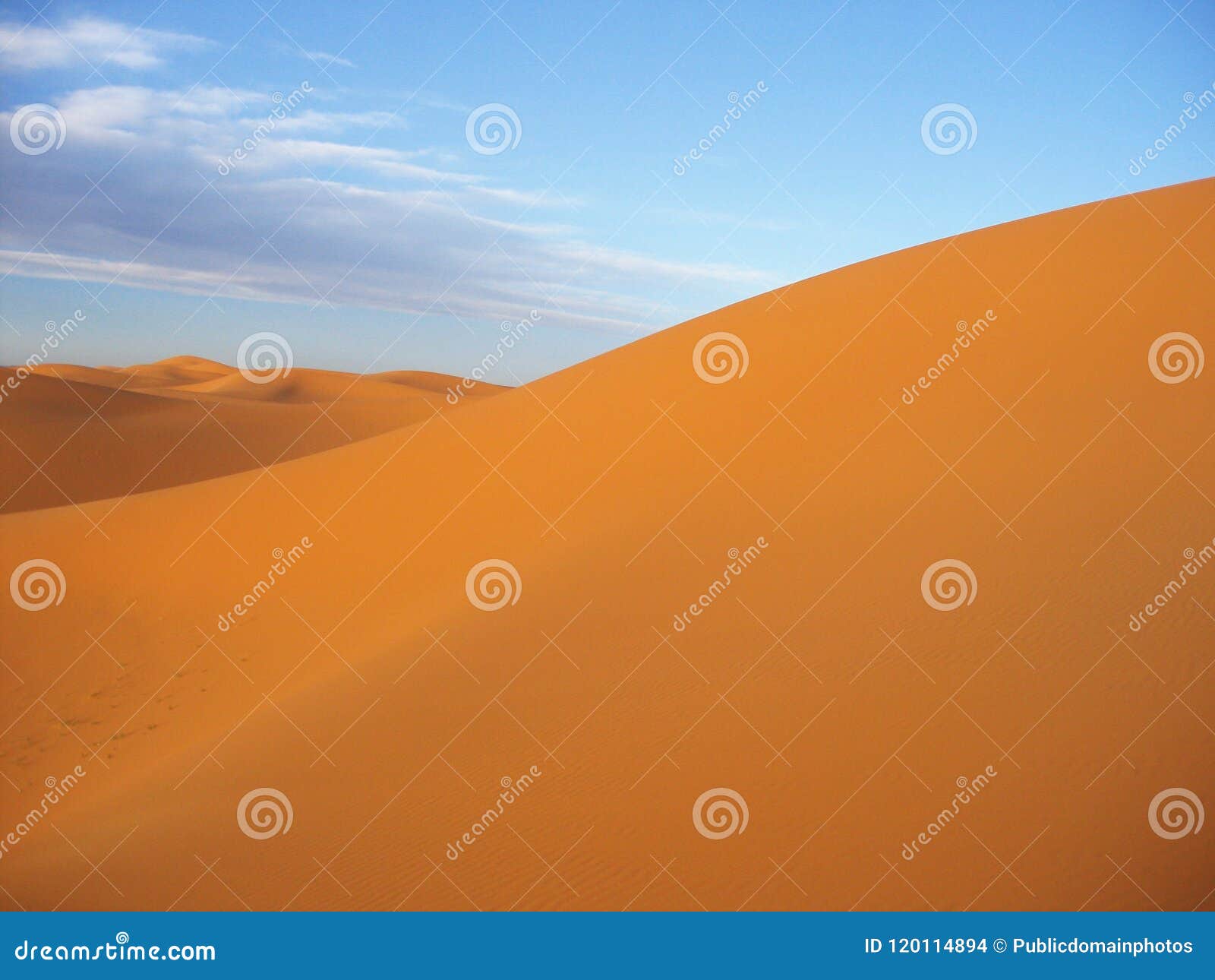 Erg, Desert, Singing Sand, Aeolian Landform Picture. Image: 120114894