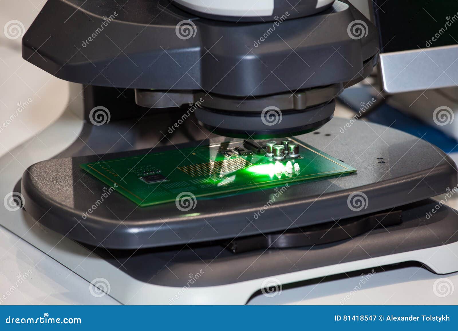 Stereo Microscope Inside A Laminar Flow Cabinet Stock Photo ...