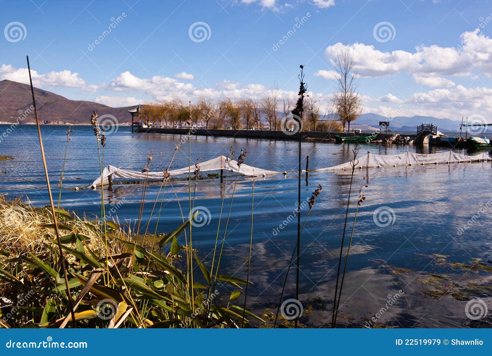 Erhai Lake stock image. Image of fall, cloudscape, grasslands - 22519979