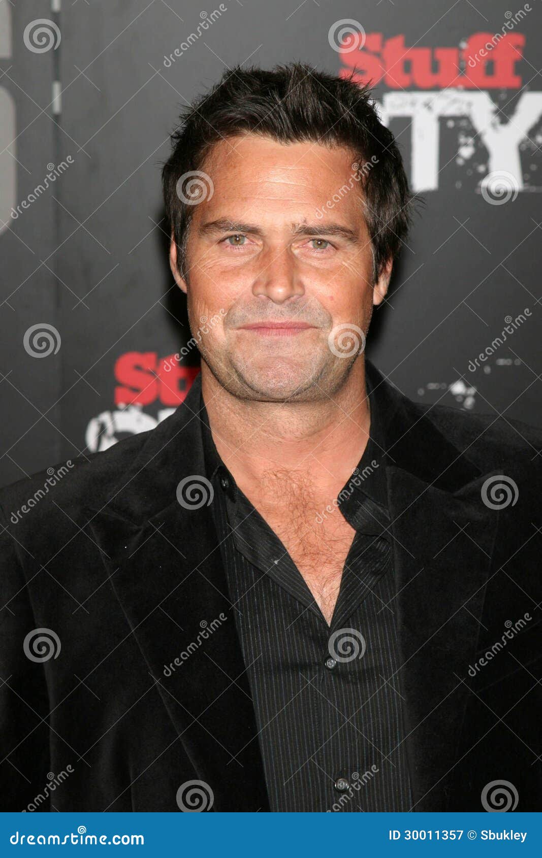 Eric Scott editorial photography. Image of magazine, arclight - 30011357