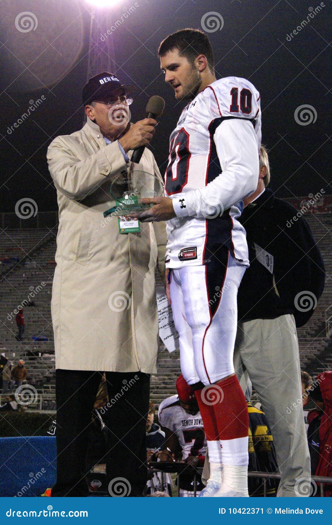 Erik Ainge editorial photo. Image of sport, quarterback - 10422371