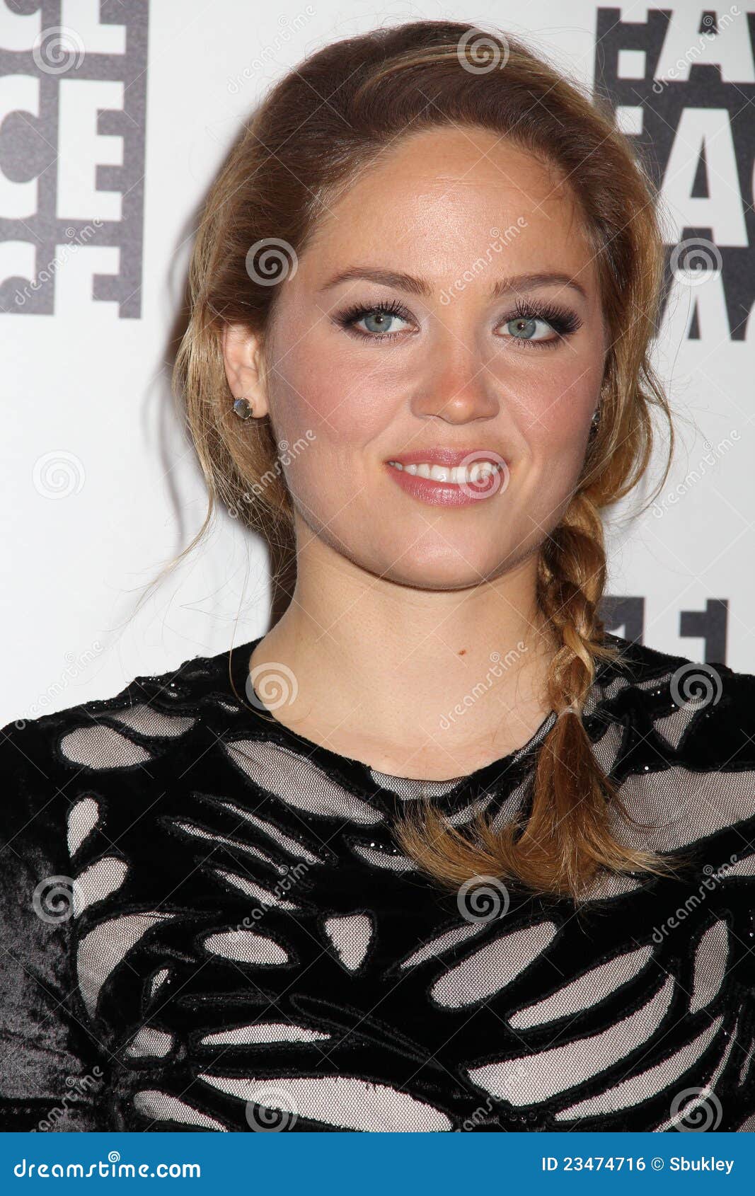 Erika Christensen's Instagram, Twitter & Facebook on IDCrawl