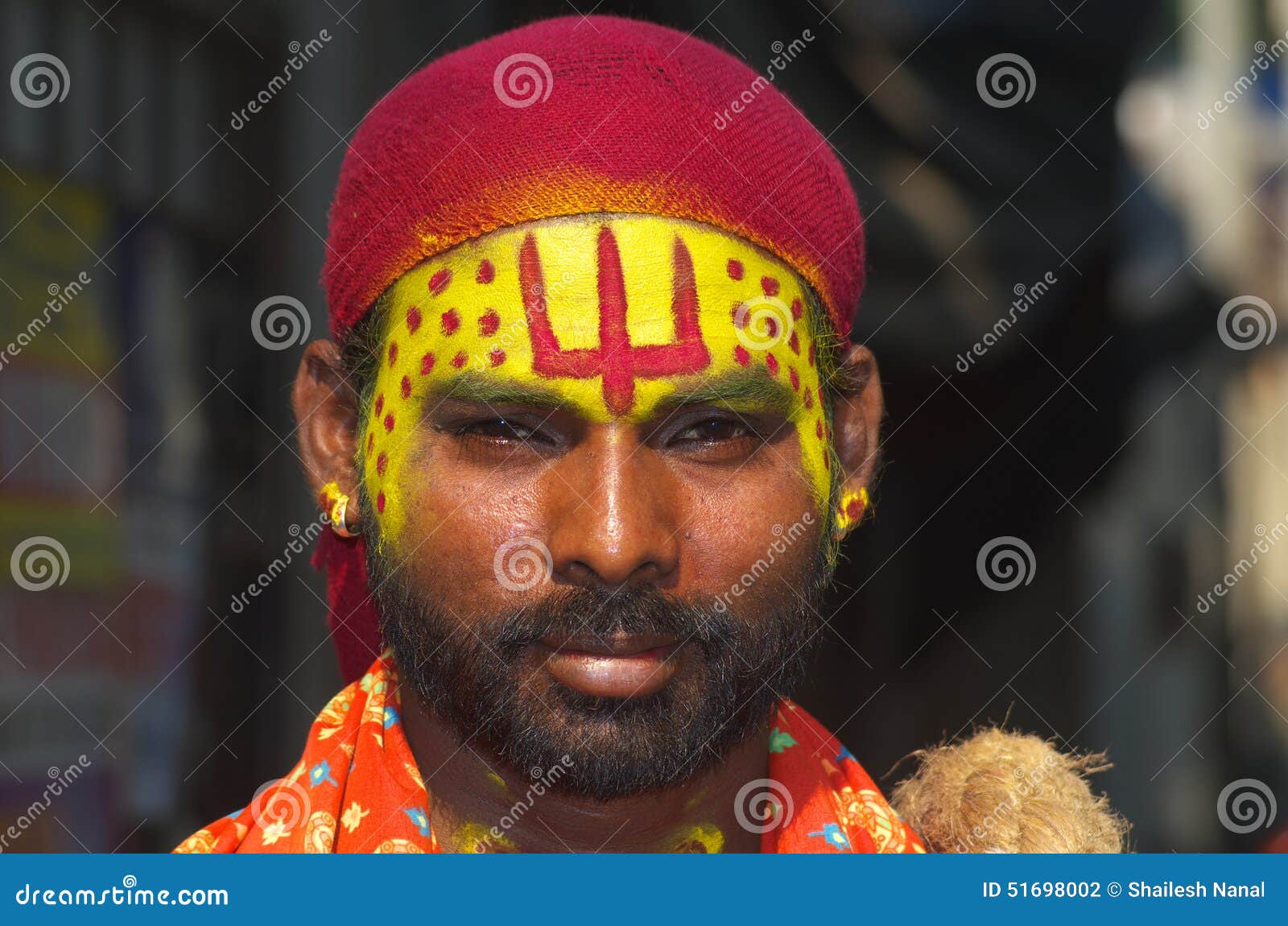 Ermite-Je indien photographie éditorial. Image du rouge - 51698002