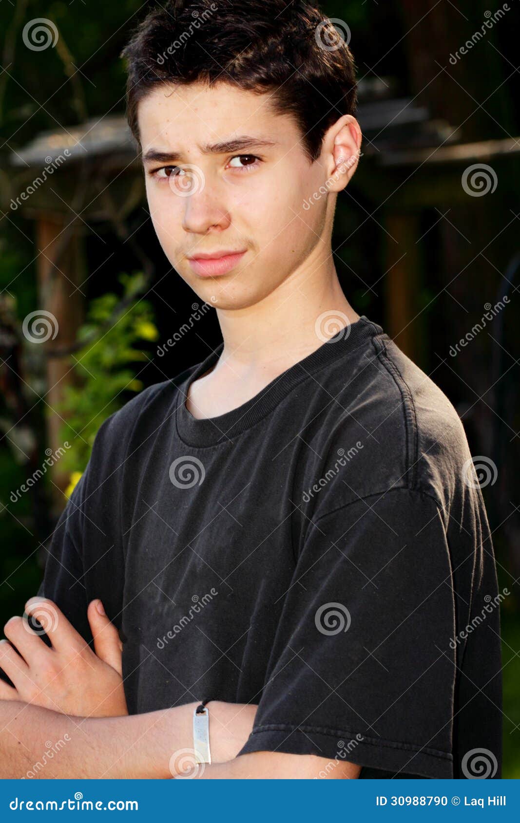 Ernster jugendlich Junge stockfoto. Bild von stattlich - 30988790