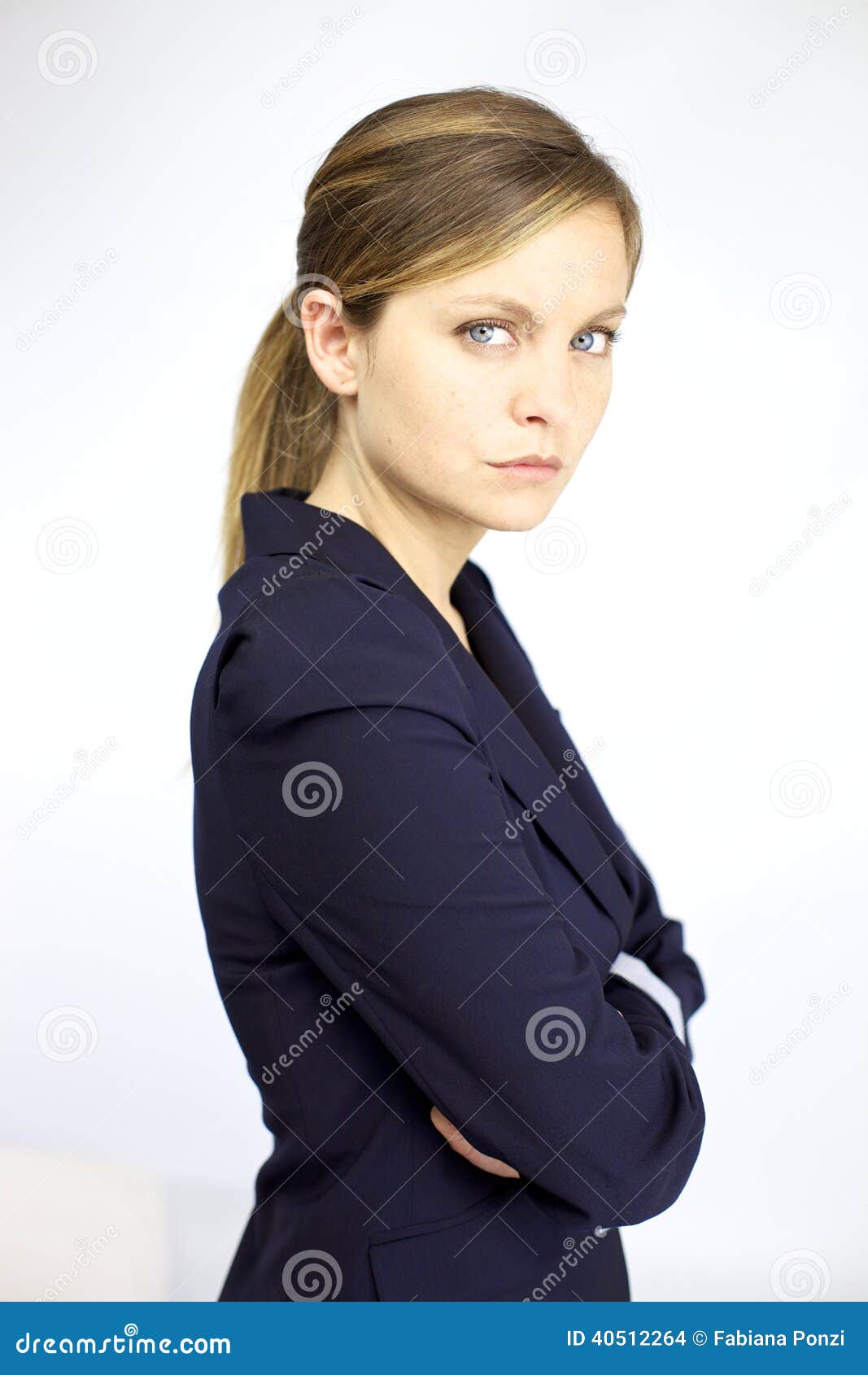 Ernstige knappe vrouw stock foto. Image of vrij, uitvoerend - 40512264