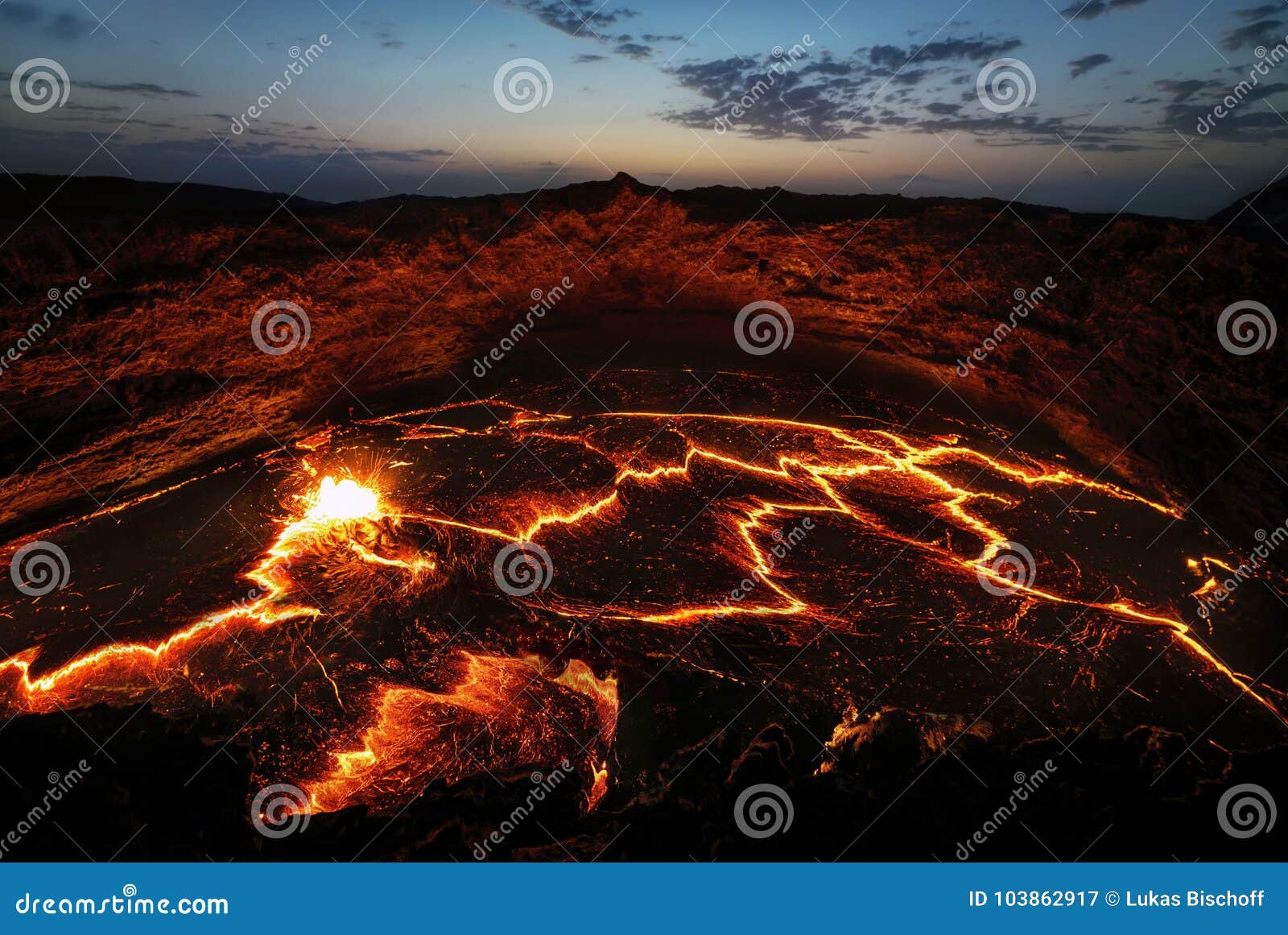 Erta Ale Volcano Ethiopia imagem de stock. Imagem de panorama - 103862917