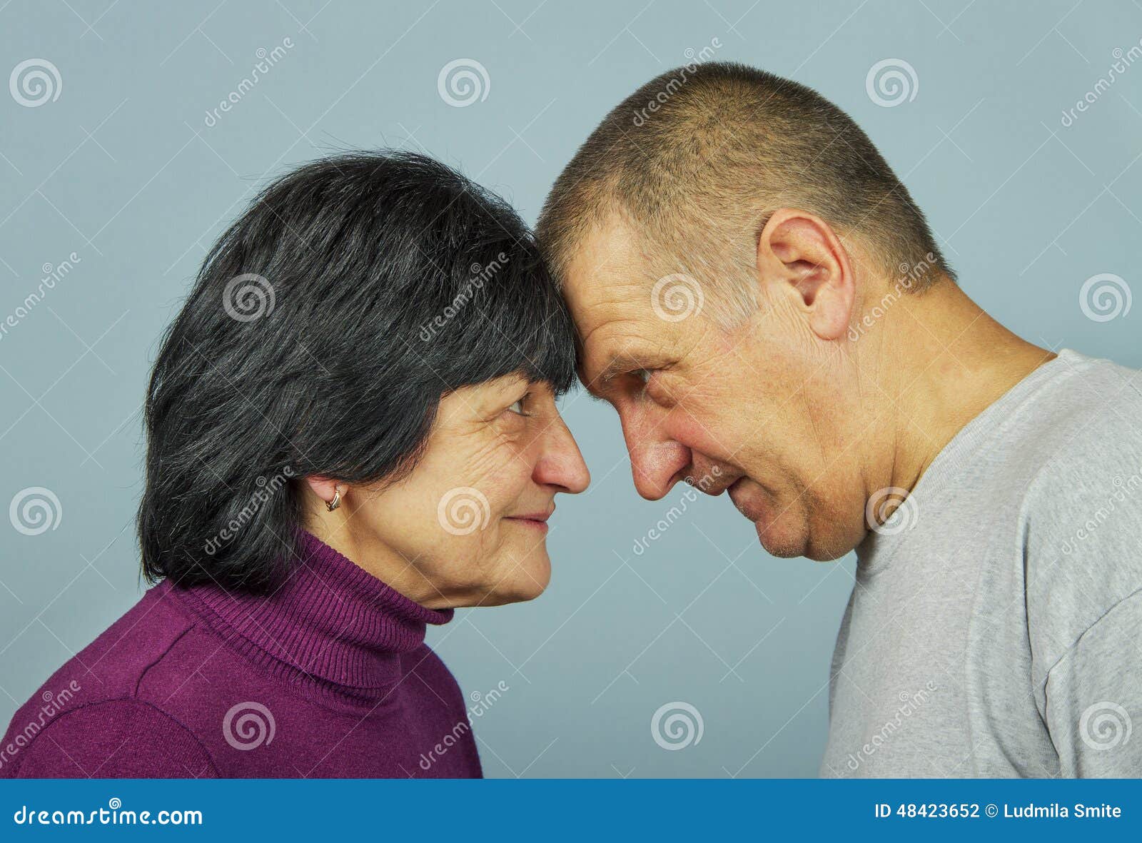 Erwachsener Mann und Frau stockfoto. Bild von argumentieren - 48423652