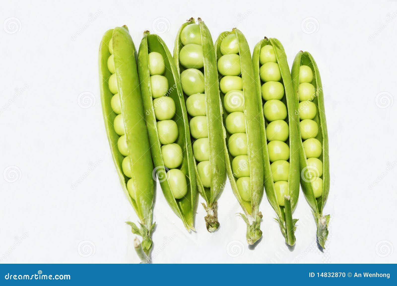 Erwten en peulen stock foto. Image of zaden, groen, plantaardig - 14832870