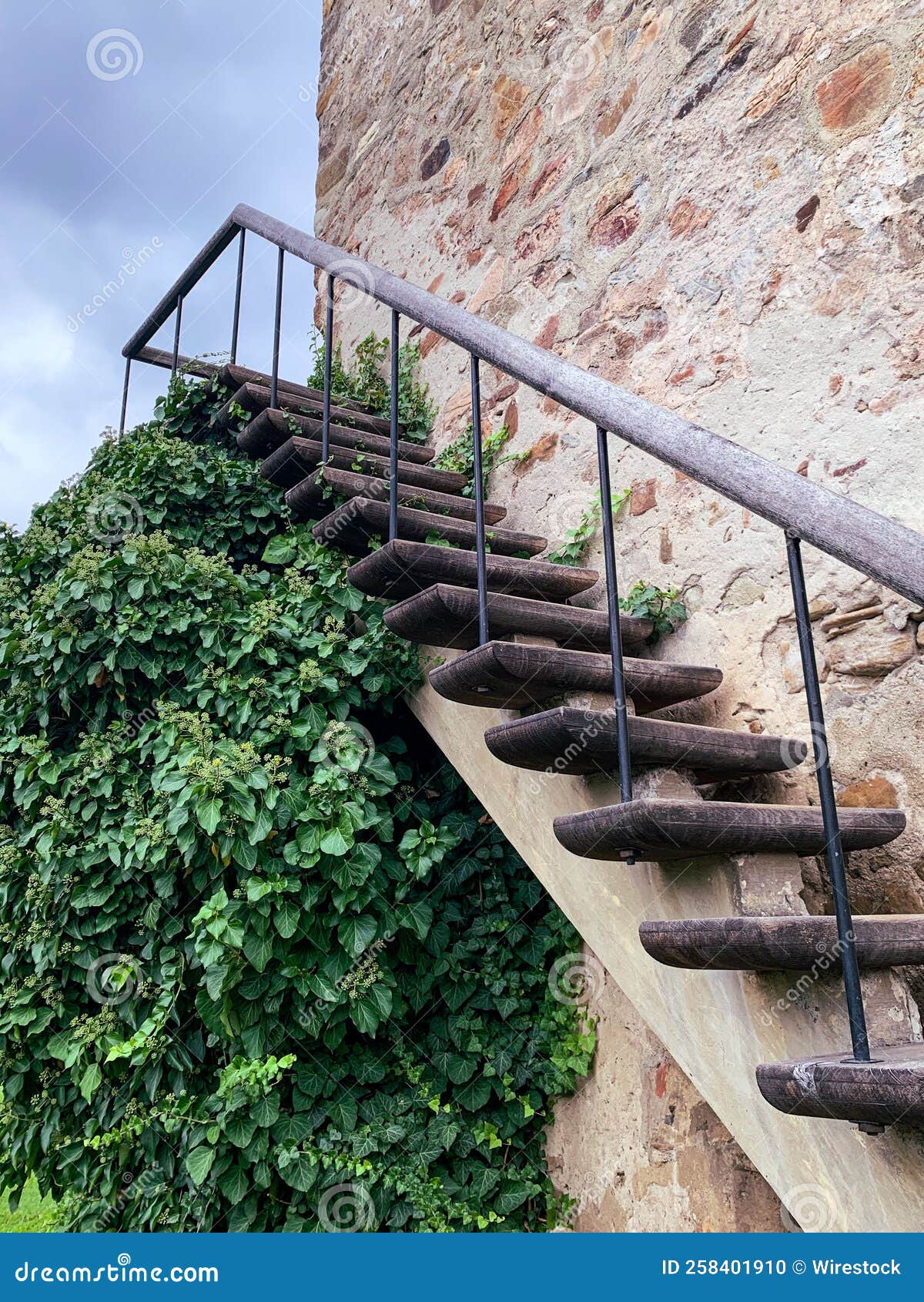 Escadas Subindo No Mosteiro De Humor Foto de Stock - Imagem de ...